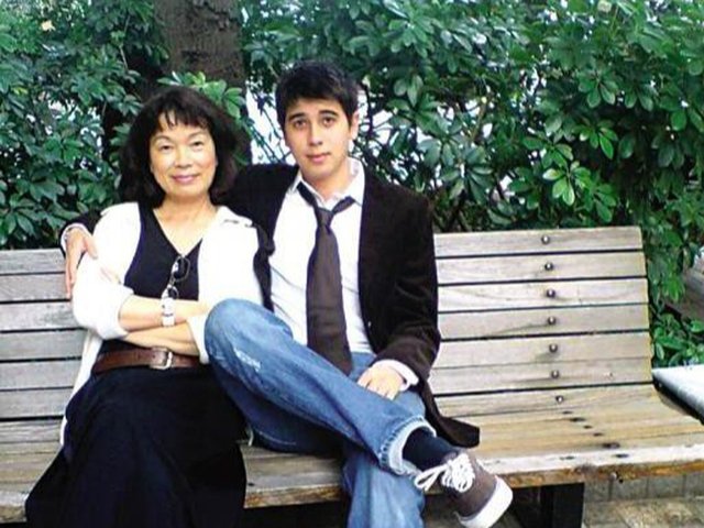 Con trai hỏi: Bill Gates bỏ học mà vẫn thành tỷ phú, tại sao bắt con ...